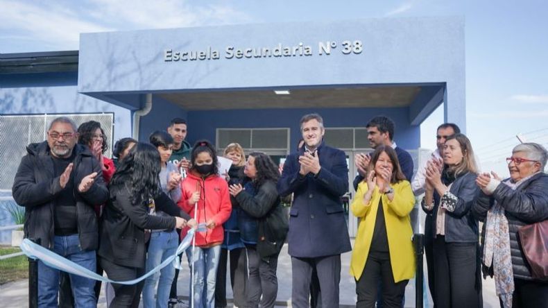 Se inauguró la Secundaria 38, la décima nueva escuela en 4 meses