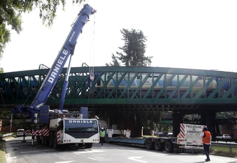 Choque en el tren San Martín: tareas para liberar la zona y reponer el ...