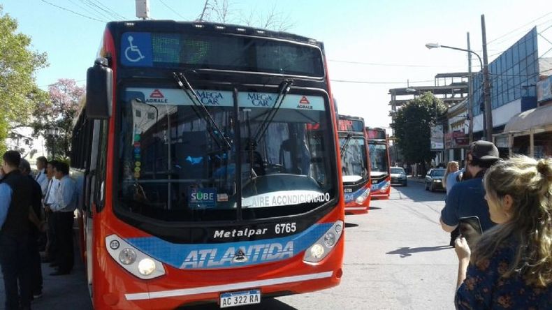 La 57 es la línea de colectivos más denunciada en el AMBA en los ...