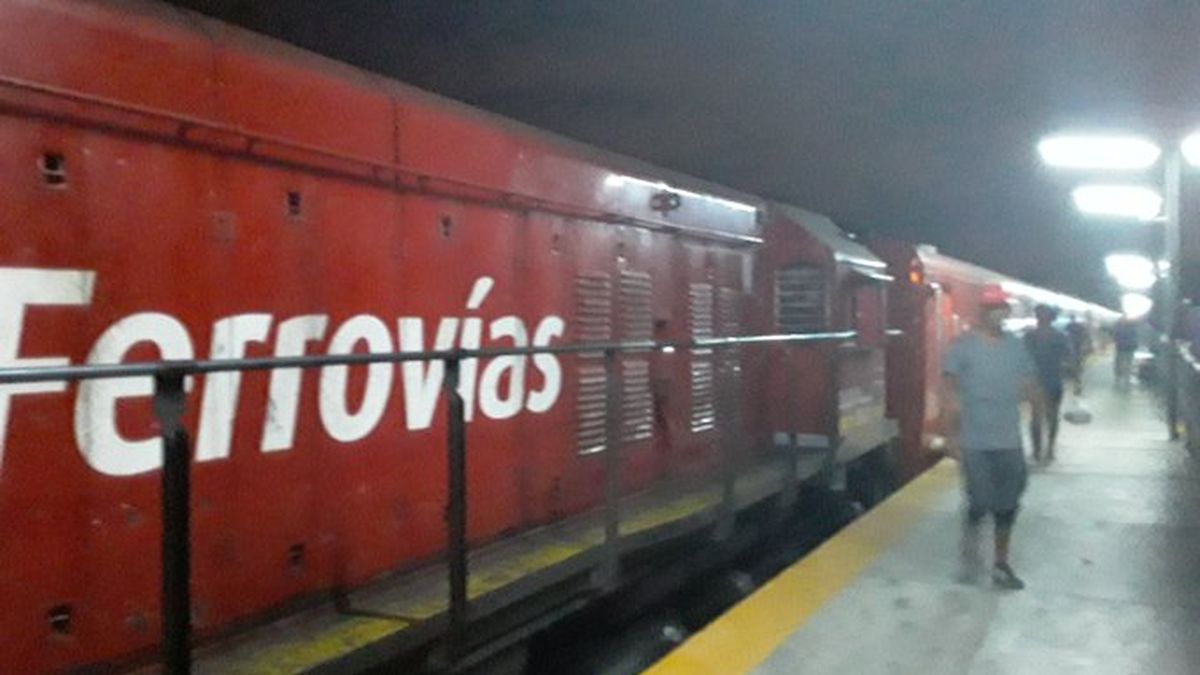 Tren Arrolló Y Mató A Un Hombre Cuando Cruzaba Las Vías