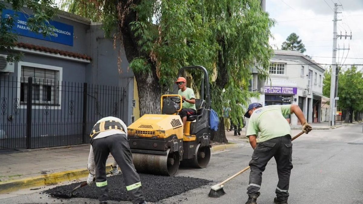 El Municipio inició un plan de bacheo en el centro