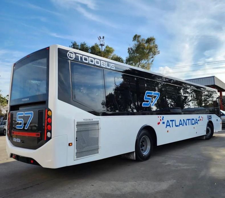 Comenzaron a circular los nuevos colectivos de la línea 57
