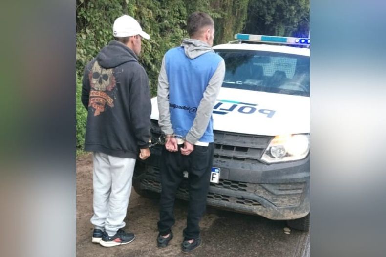 Padre E Hijo Detenidos Por Circular Con Drogas