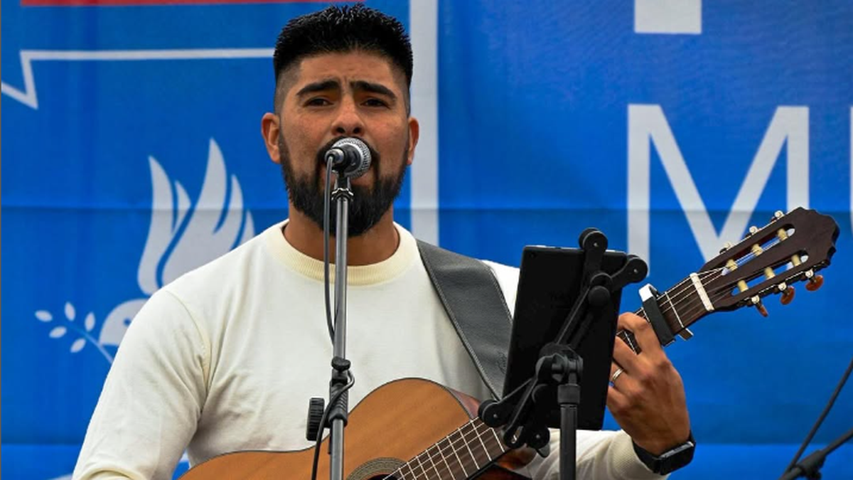 El folklorista Pablo Ponce le canta al amor y presenta Aún se puede