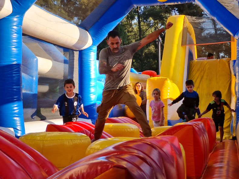 Abrió el parque inflable más grande de Latinoamérica