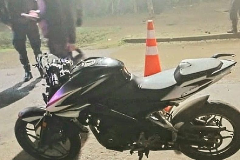 Tres lesionados en un choque de motos en Del Viso