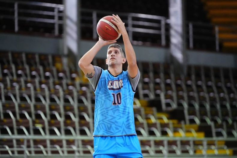 Jonatan Treise es otra vez internacional