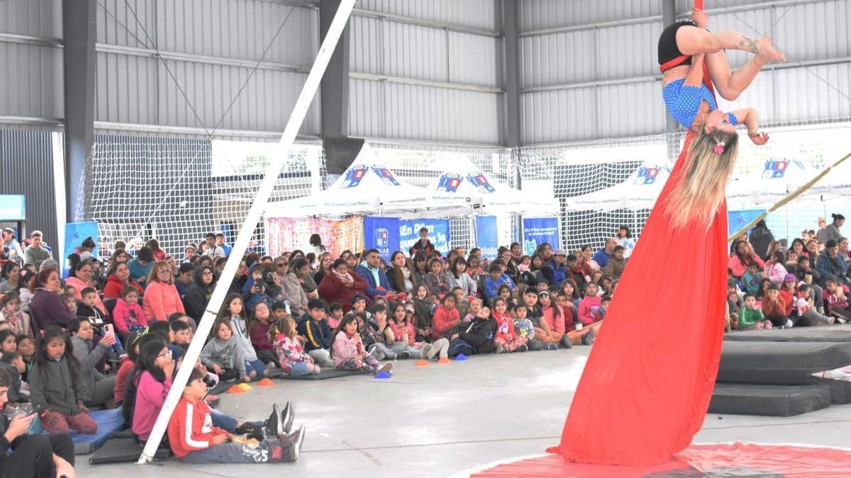 Las Tardes de Circo en tu Barrio llegan al Club Municipal Derqui