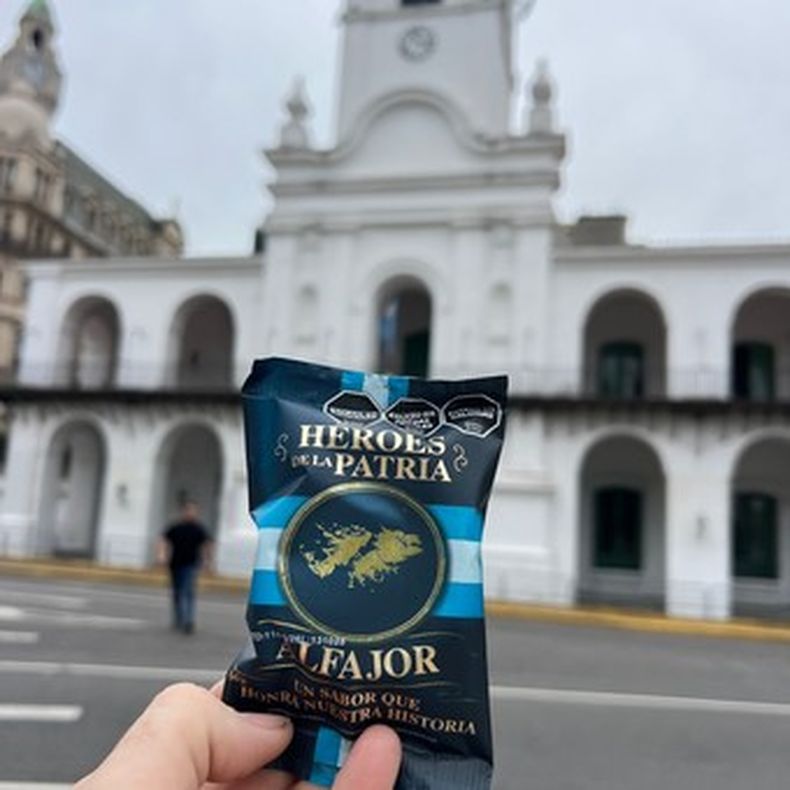 El alfajor más patriota: homenajea a San Martín y a los veteranos de la ...