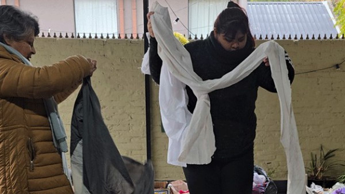 La Red de Costureras Solidarias de Pilar lanzó el Banco Textil Solidario