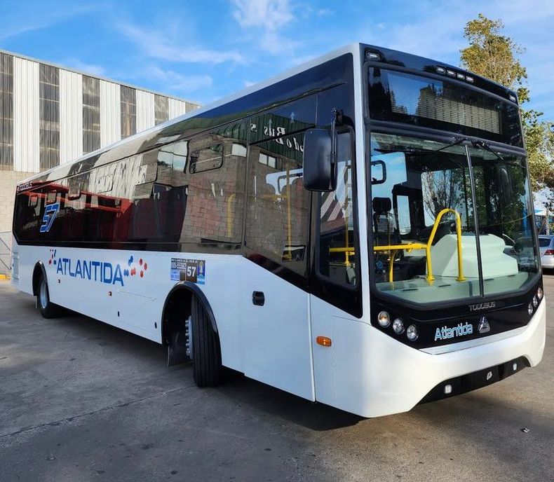 Comenzaron a circular los nuevos colectivos de la línea 57